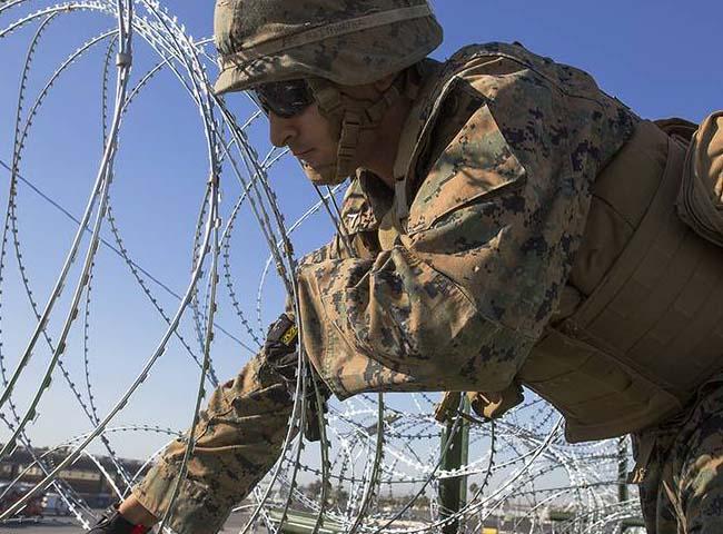 Defensive Barrier Constantine Wire CBT60 CBT65 Concertina Coil Fencing