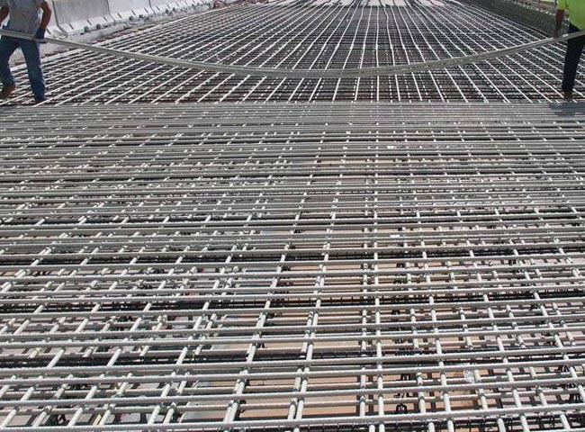 Reinforcing Welded Mesh With Square Or Rectangular Mesh Pattern