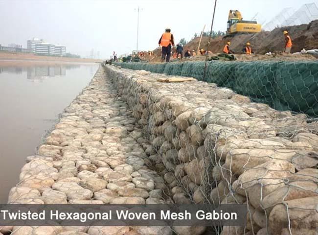 Double Twisted 2.0mm Hexagonal Gabion Mesh In River And Dams Scour ...