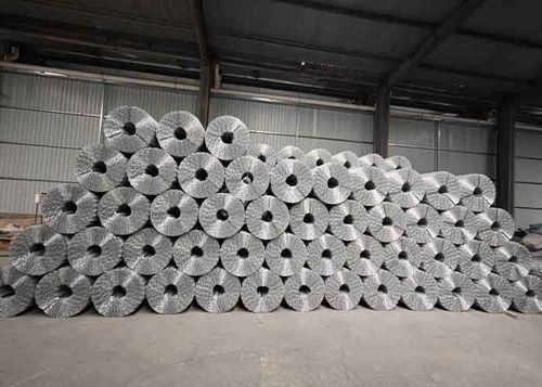 Pipeline reinforced mesh