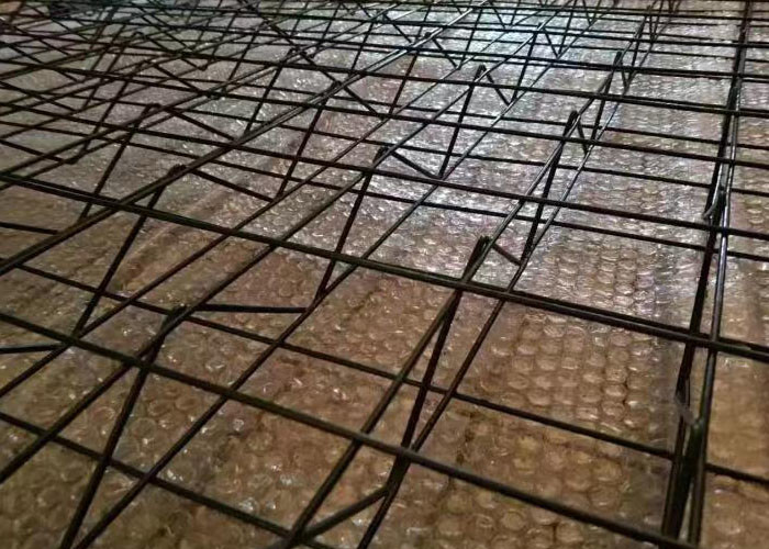 Three Dimension 3" × 3" Mesh Opening Carbon Steel Wire Climber Trellis Mesh