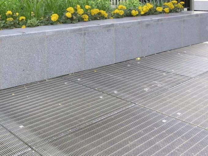 Standard Steel Grating – Custom Sizes and Loads Large Sizes for ...