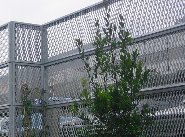 Anti-Climb Expanded Metal Security Fence – High Strength & Durable