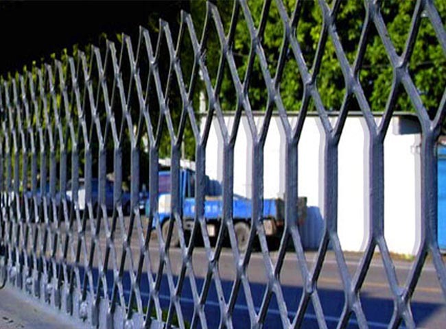 Anti-Climb Expanded Metal Security Fence – High Strength & Durable