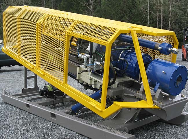 Expanded Metal Machine Guard – Safety Barrier Between Workers and Machines